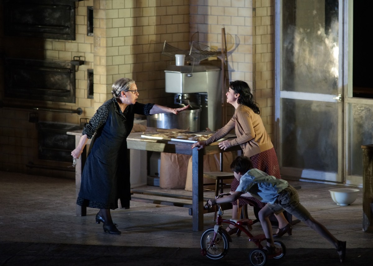 The Extraordinary Everyday: Cavalleria Rusticana & Pagliacci at La ...